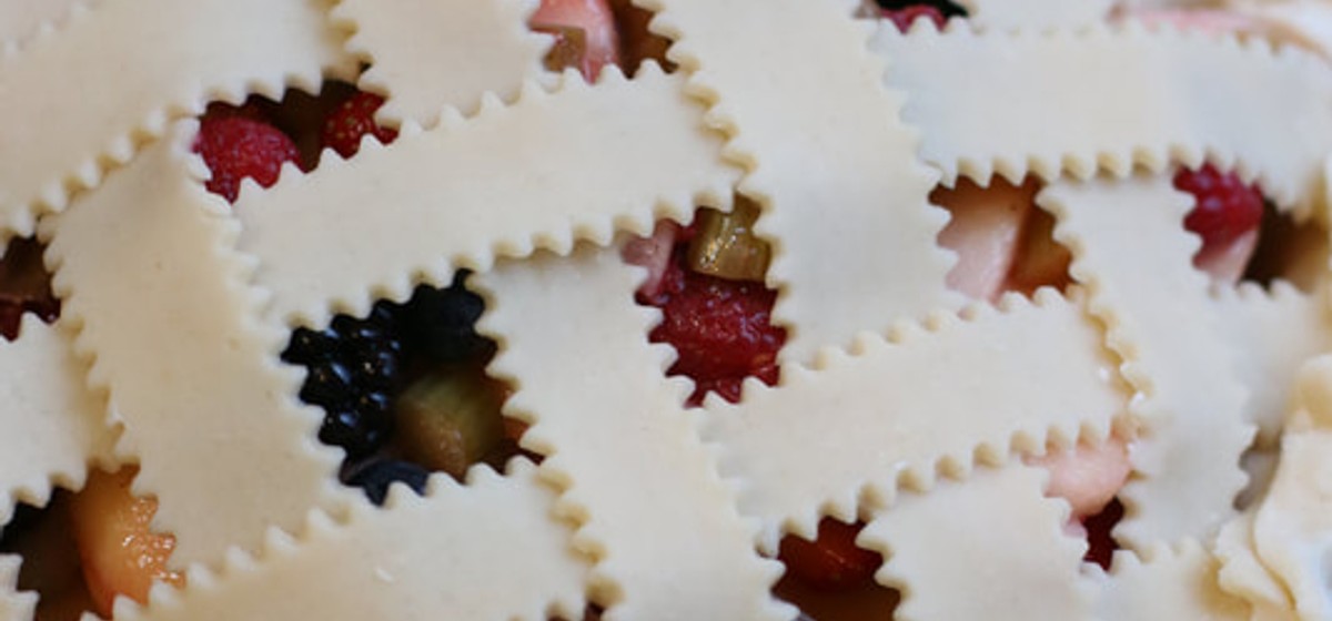 Fruit of the Forest Pie Recipe | SideChef