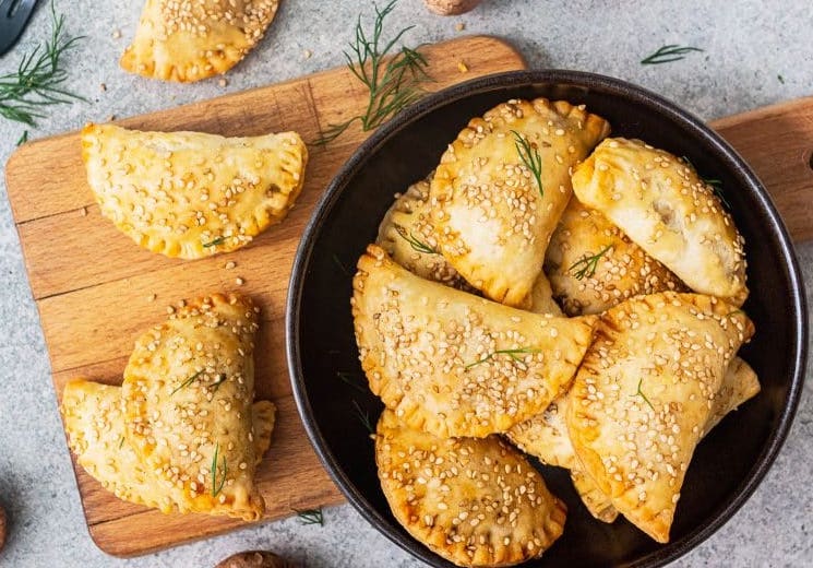 Mini Mushrooms and Dill Empanadas Recipe | SideChef