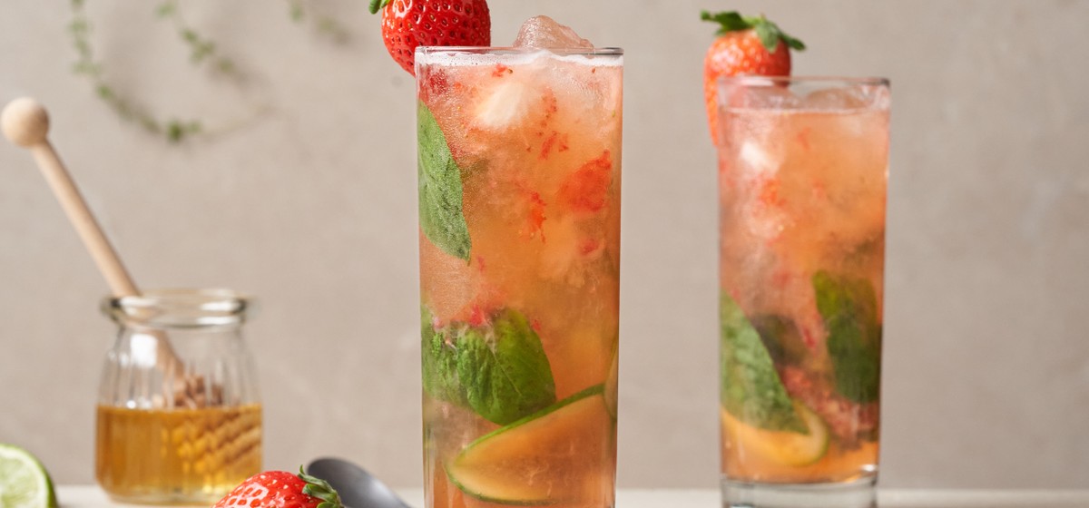Strawberry Ginger Mocktail Recipe | SideChef