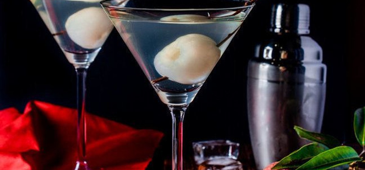 Lychee Martini Recipe | SideChef