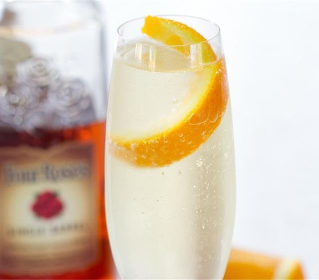 Sparkling Orange Bourbon Cocktail Recipe | SideChef