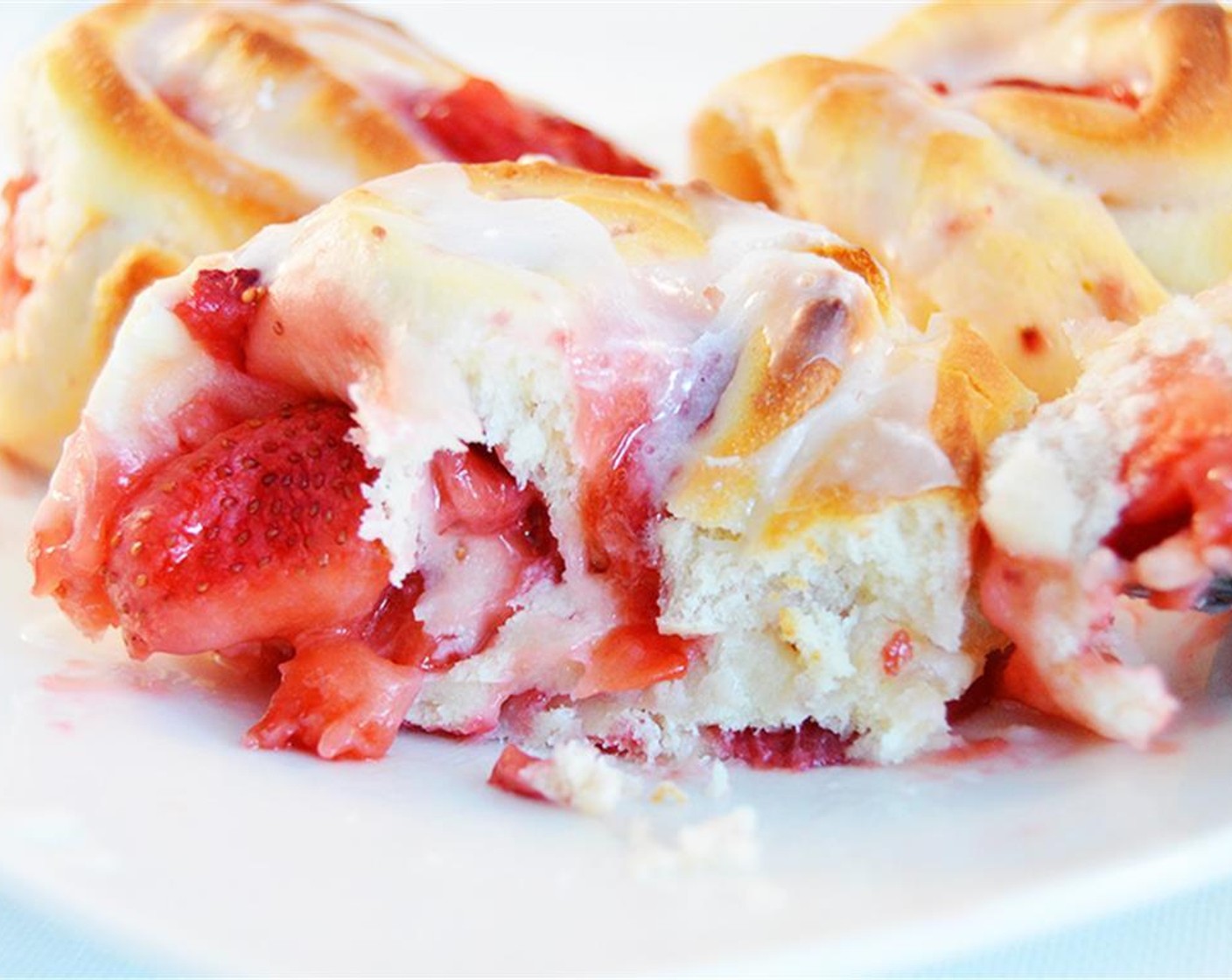 Strawberry Sweet Rolls Recipe | SideChef