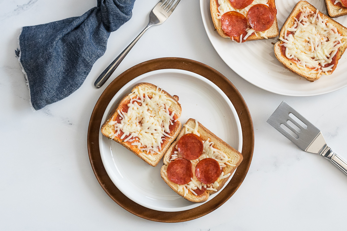 10-Minute Pizza Dinner Recipe | SideChef