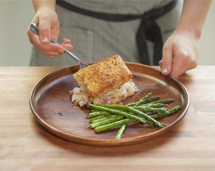 Hazelnut Crusted Halibut with Garlic Mashed Potato Recipe | SideChef