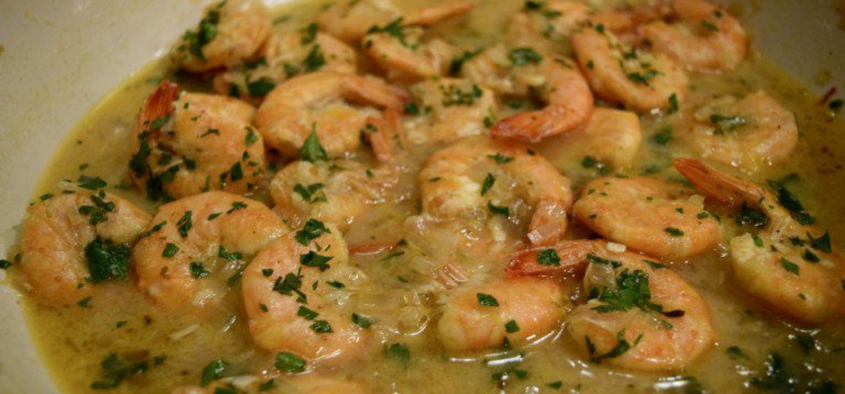 Shrimp with Garlic Beer Broth Recipe | SideChef