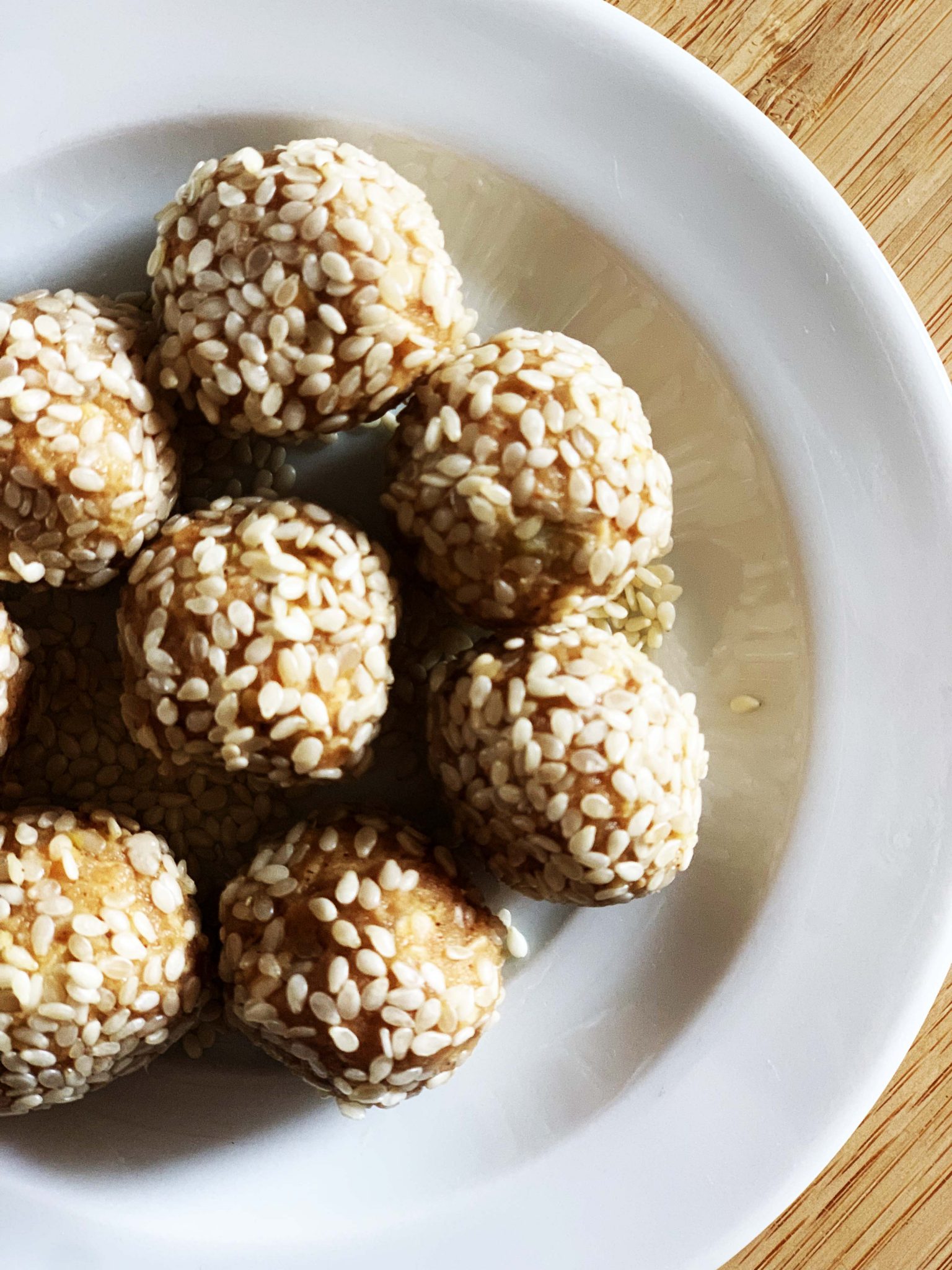 Apple Cinnamon Bliss Balls Recipe | SideChef