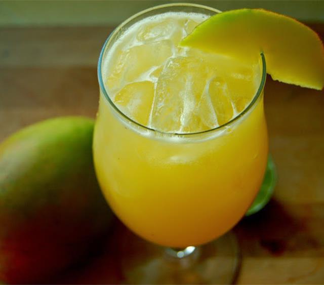 Mango Cocktail Recipe | SideChef