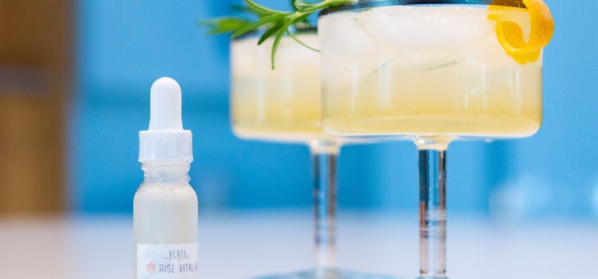 Refreshing CBD Rosemary Lemonade Spritz Recipe | SideChef