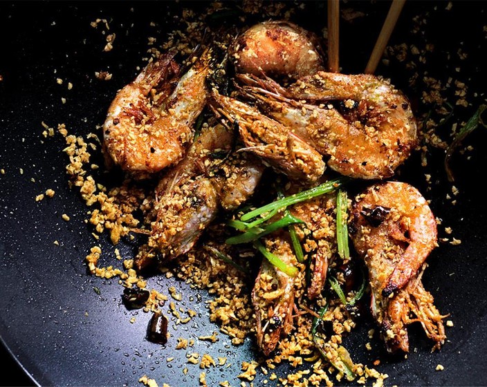 Typhoon-Shelter Garlic Shrimp Recipe | SideChef