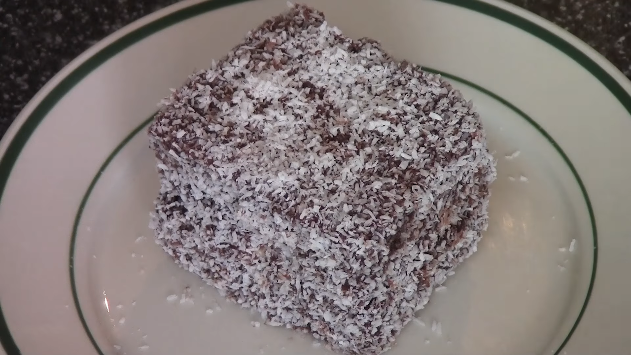 Easy Lamingtons Recipe | SideChef