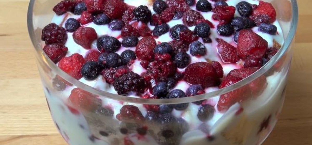 Summer Berry Trifle Recipe | SideChef