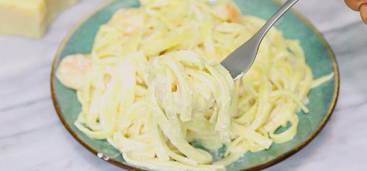 Shrimp Fettuccine Alfredo Recipe | SideChef