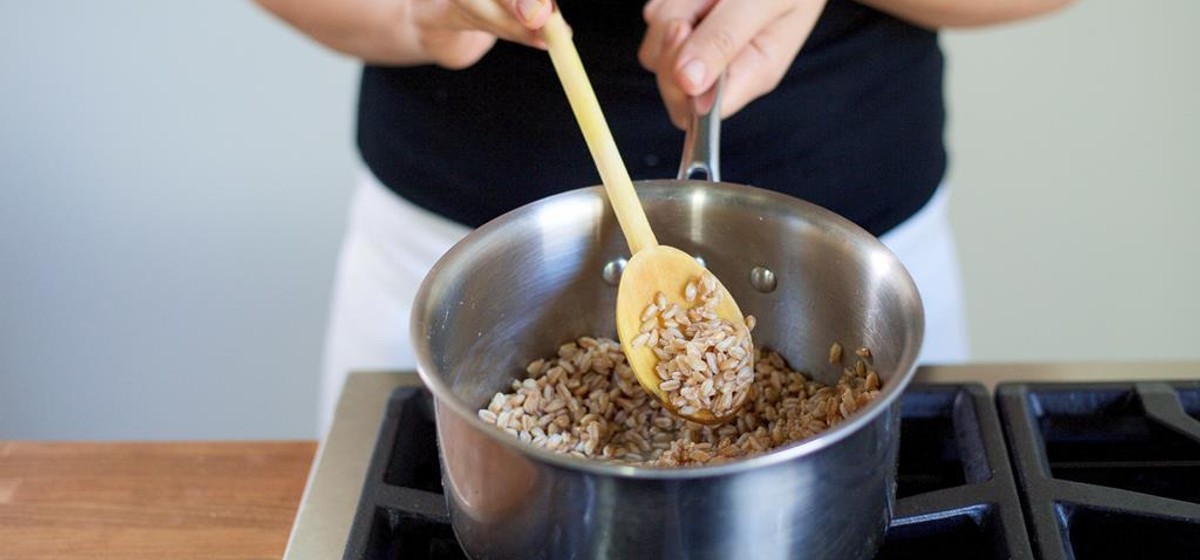 Spicy Korean Pork Farro Bowl Recipe | SideChef