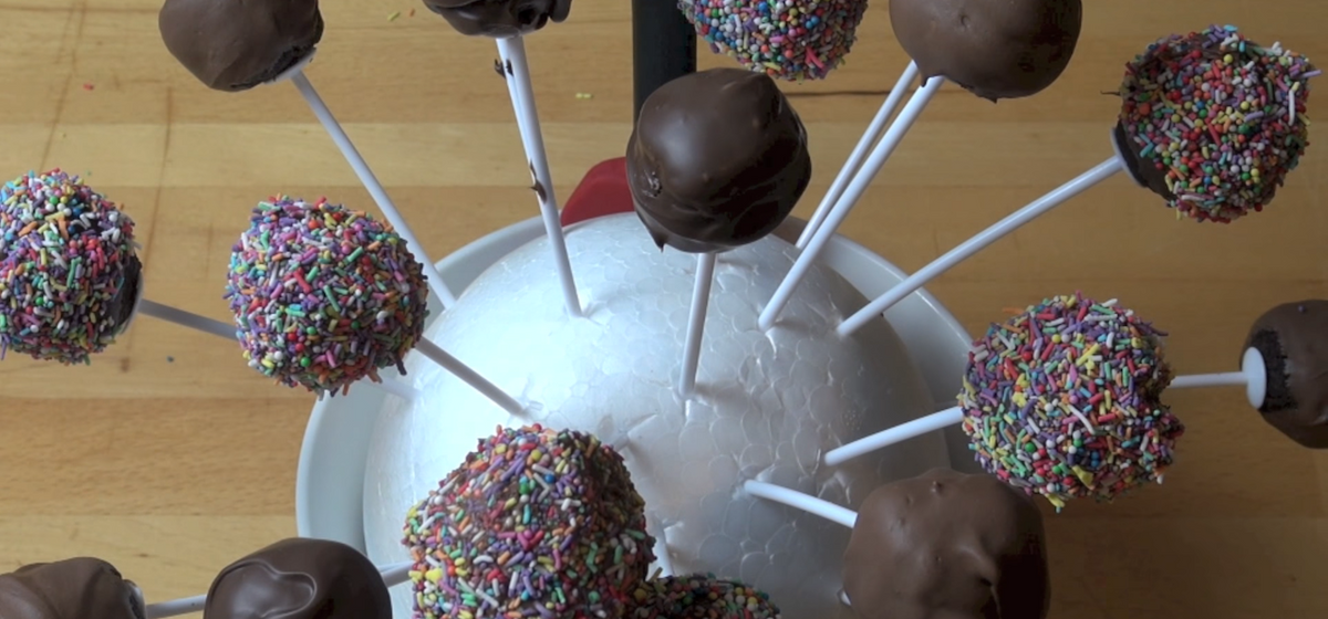 Basic Cake Pops Recipe | SideChef