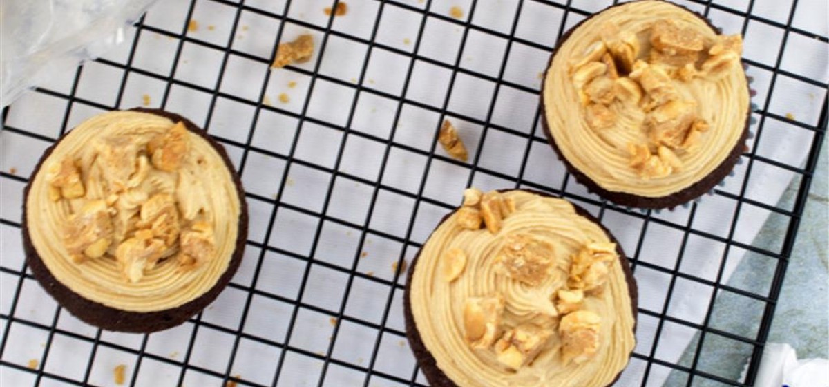 PayDay Cupcakes Recipe | SideChef