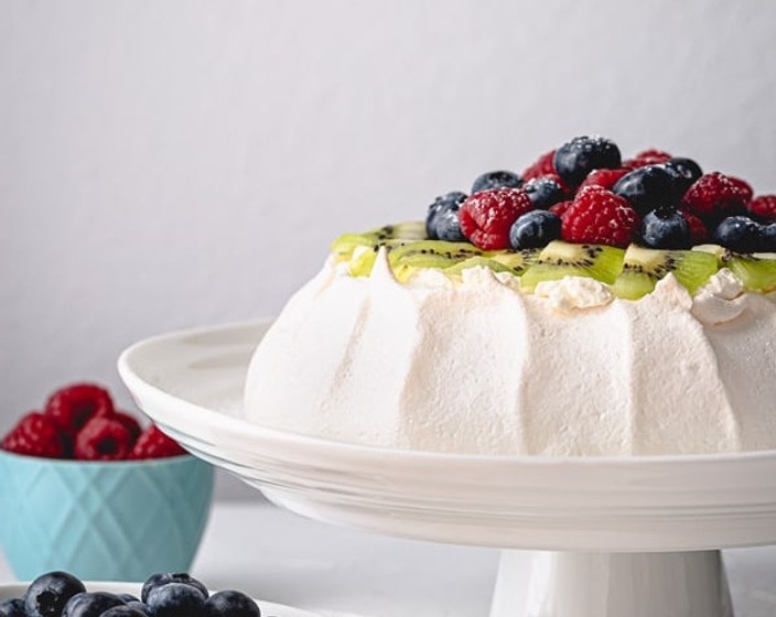 Classic Pavlova Recipe | SideChef