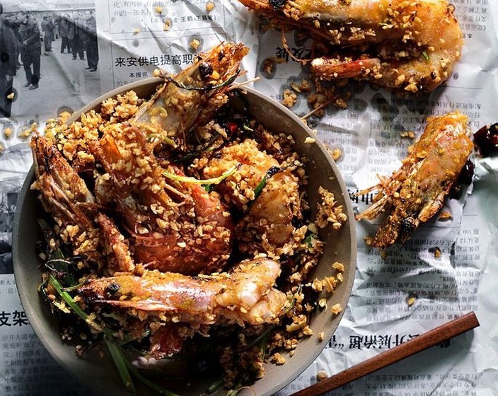 Typhoon-Shelter Garlic Shrimp Recipe | SideChef