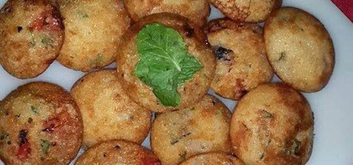 Pan Fried Rava Hoppers Recipe | SideChef