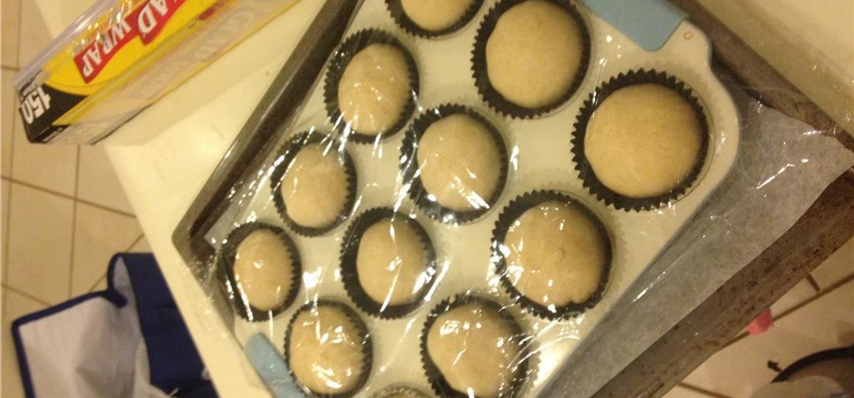 Cinnamon Apple Custard Cupcake Bun Recipe | SideChef