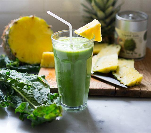 Matcha Green Tea and Pineapple Smoothie Recipe | SideChef