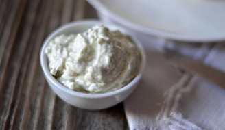 Beef Burger with Homemade Blue Cheese Mayonnaise Recipe | SideChef