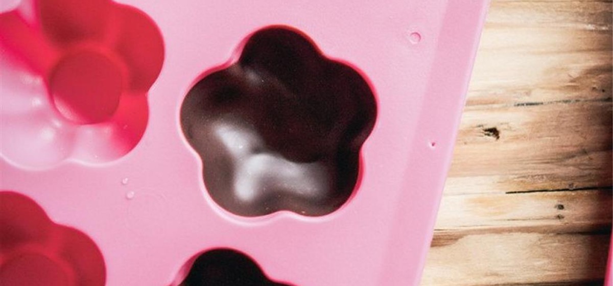 Dark Chocolates with Raspberry Filling Recipe | SideChef