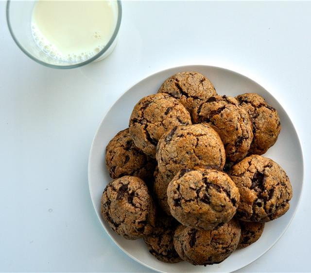 Spiced Chocolate Cookies Recipe | SideChef