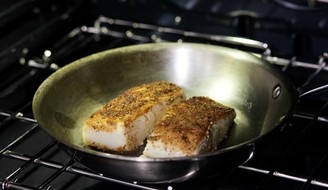 Hazelnut Crusted Halibut with Garlic Mashed Potato Recipe | SideChef