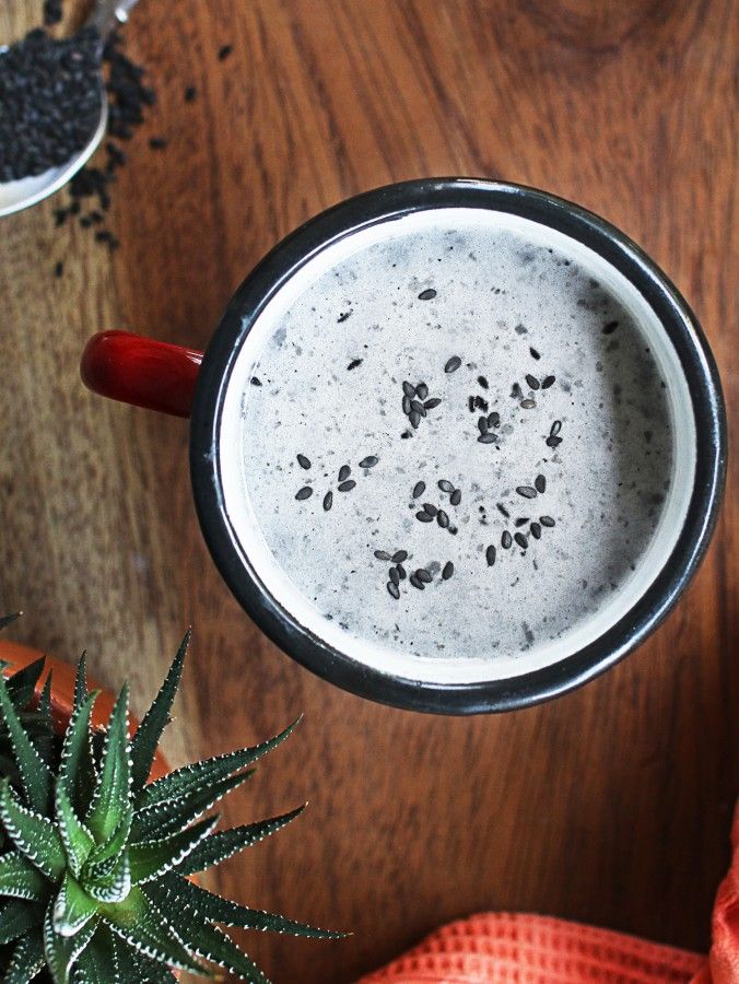 Creamy Black Sesame Latte Recipe | SideChef