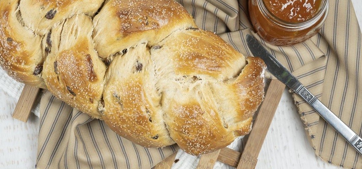 Cinnamon Raisin Challah Recipe | SideChef