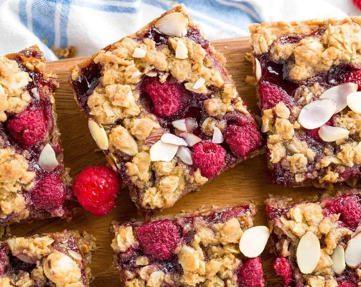 Homemade Raspberry Breakfast Bars Recipe | SideChef