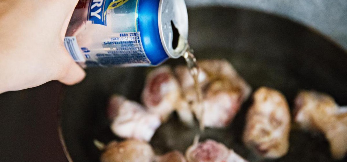 Beer Braised Pork Feet Recipe | SideChef