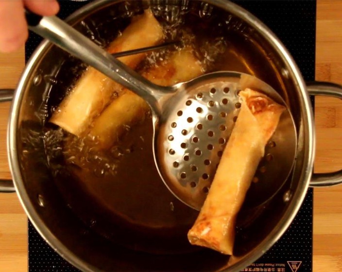 Buffalo Chicken Spring Rolls Recipe | SideChef