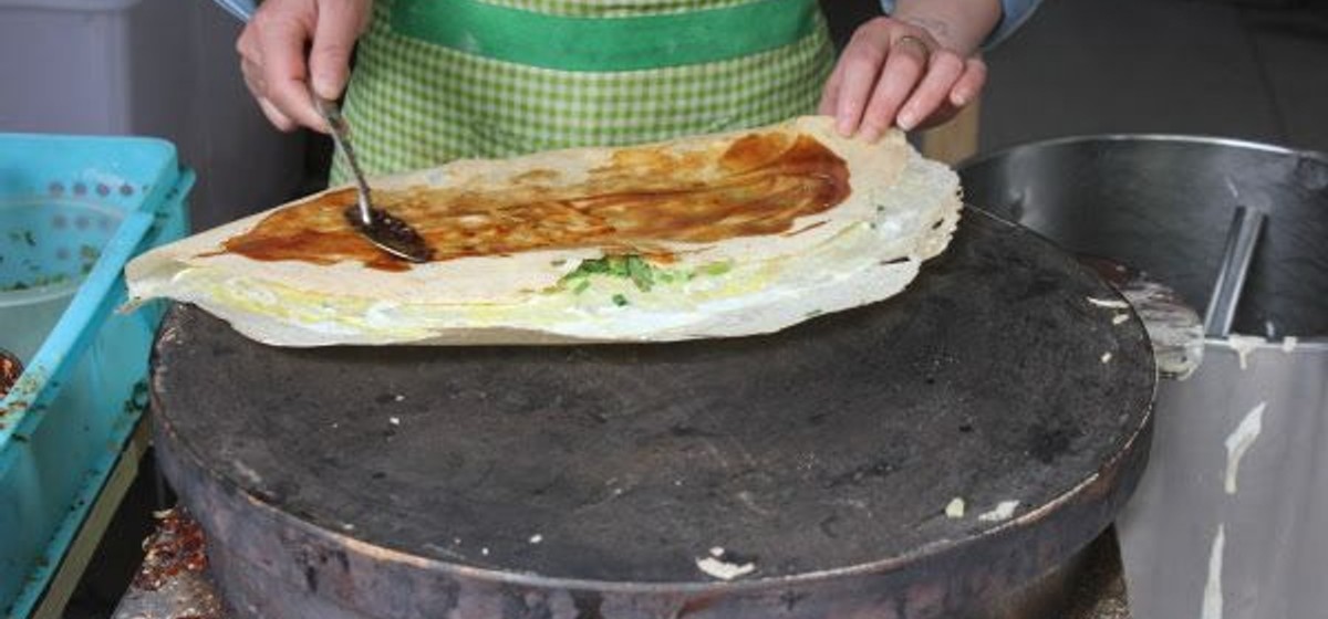 Jianbing (Chinese Breakfast Crepes) Recipe | SideChef