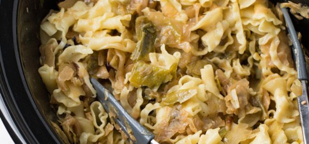 Slow Cooker Haluski (Cabbage and Noodles) Recipe | SideChef