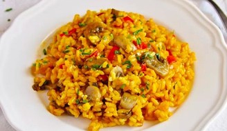 Spanish Saffron Rice with Spicy Mushrooms and Onions Recipe | SideChef