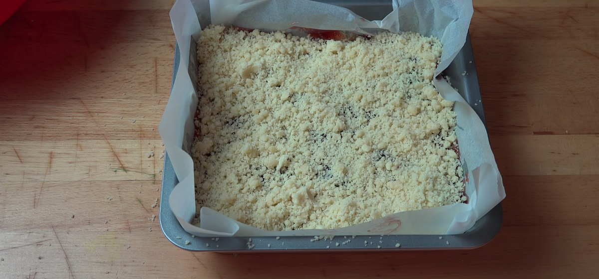 Jam Crumble Shortbread Slices Recipe | SideChef