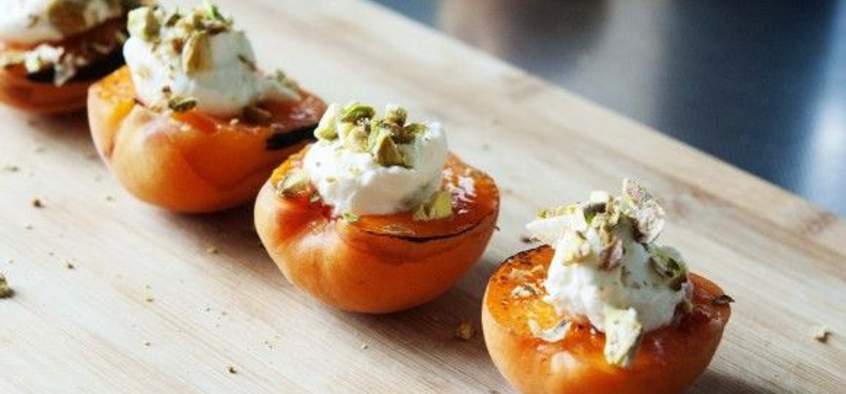 Glazed Apricots with Ricotta and Pistachios Recipe | SideChef