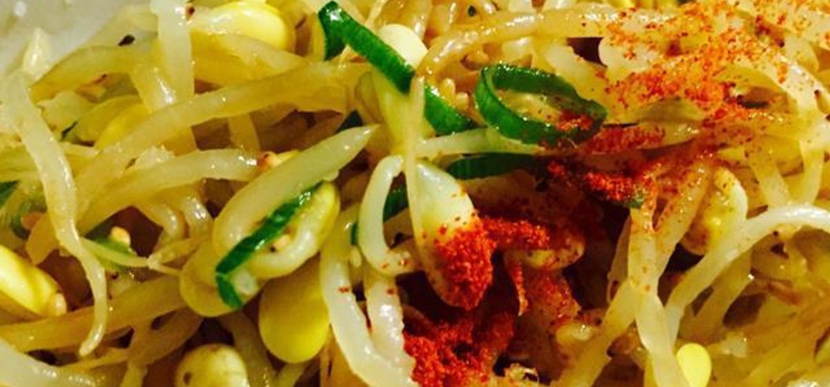 Korean-Style Mung Bean Sprouts (Sukju Namul) Recipe | SideChef