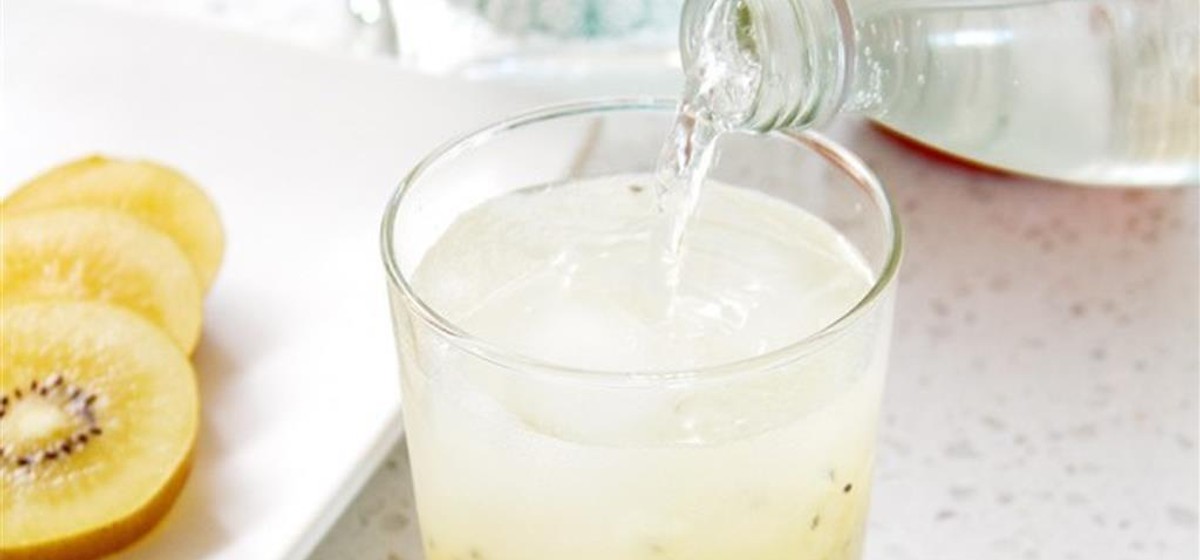 Kiwi Gin Fizz Recipe | SideChef