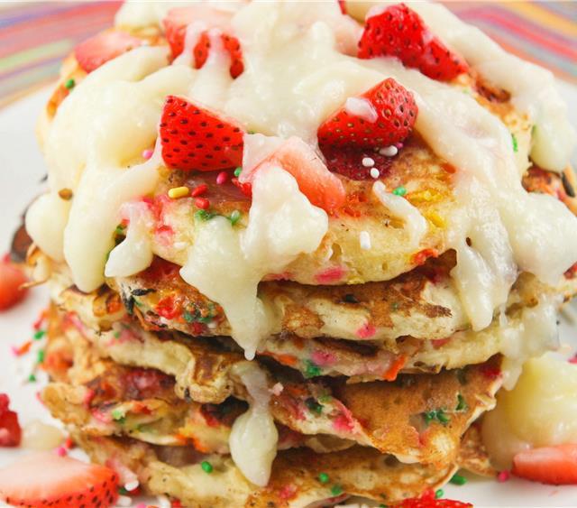 Funfetti Strawberry Pancakes Recipe | SideChef