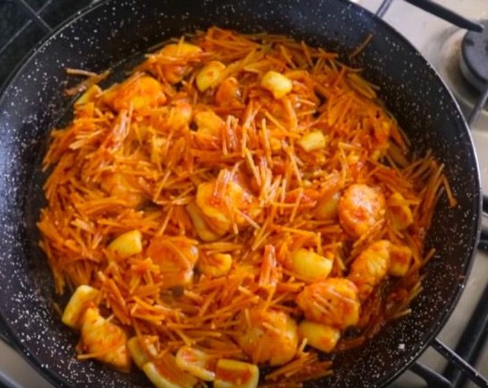 Spanish Seafood Fideua Recipe | SideChef