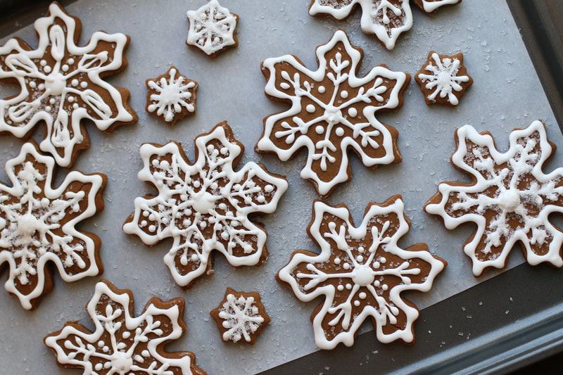 Gingerbread Snowflakes Recipe | SideChef