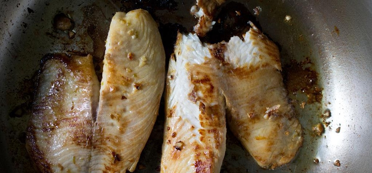 Fish Tacos with Sriracha Aioli Slaw Recipe | SideChef