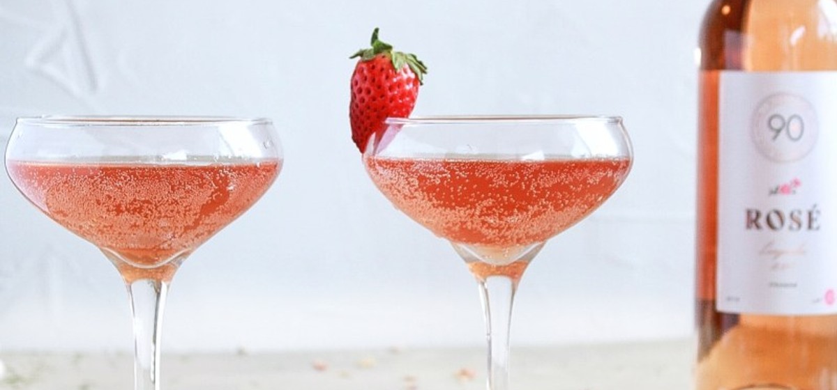 Special Rosé Aperol Spritz Recipe | SideChef