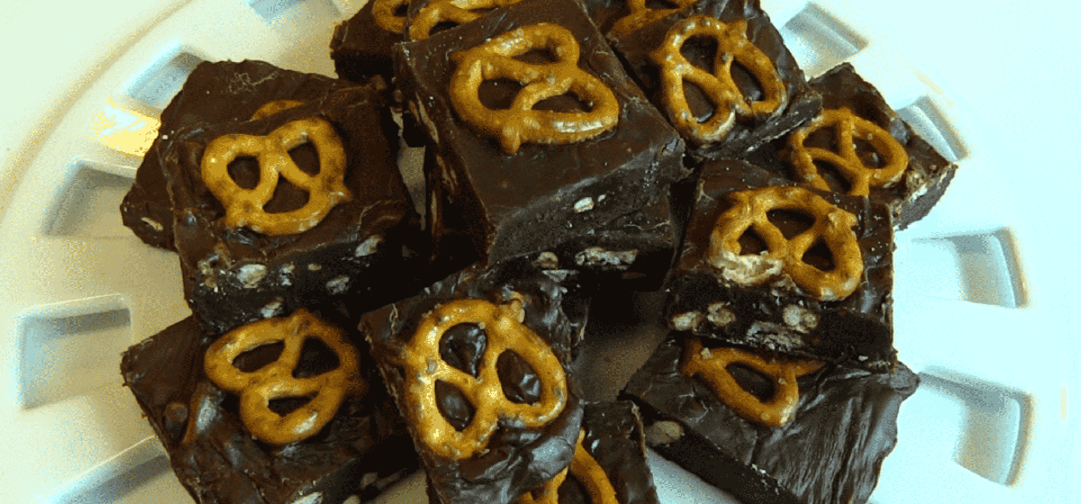 Chocolate Pretzel Fudge Recipe | SideChef